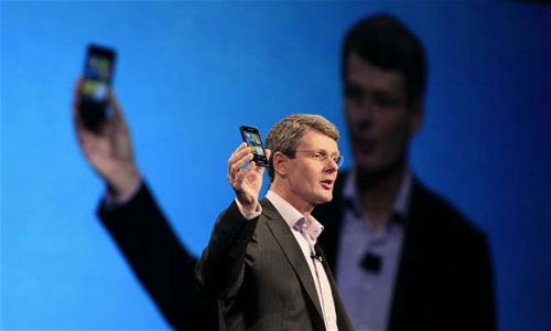RIM Unveils BlackBerry 10 OS to Developers: Top Features Explained ...