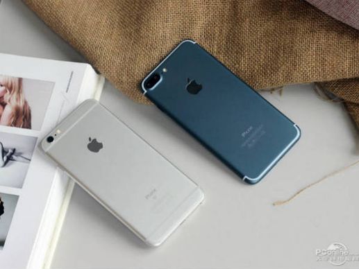 PICTURES: iPhone 7 Plus in Deep Blue Color Leaks in Full Glory - Gizbot ...
