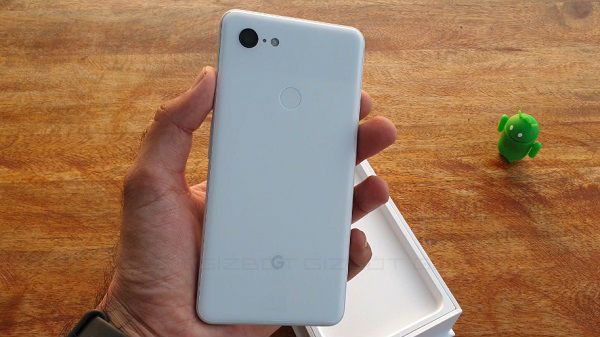 Google finally unveils Pixel 3, 3XL with even better cameras - Gizbot News