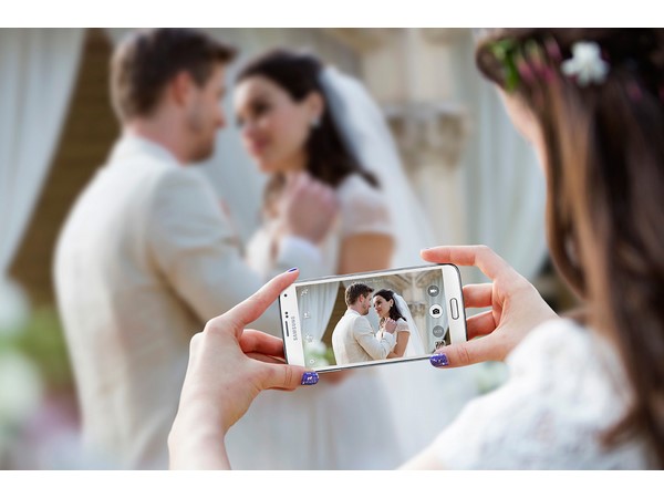 5 Best of the Lot Smartphones With the Brightest Screen Displays - Gizbot