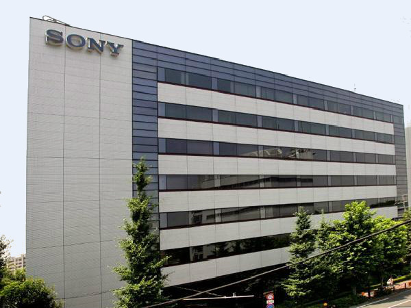 Hackers Threaten Sony Staff in New Email - Gizbot News