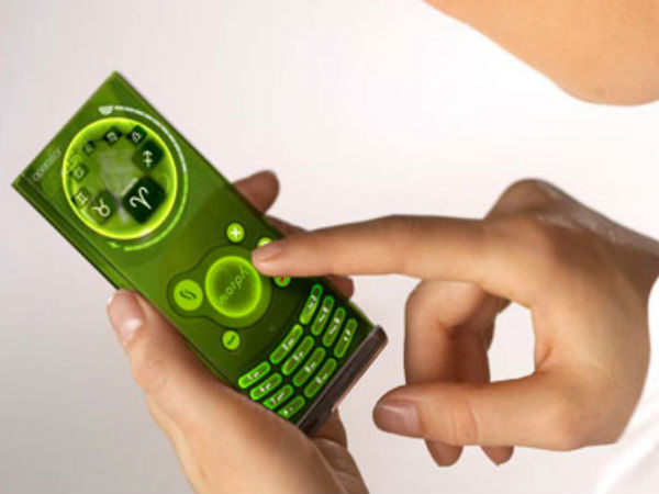 Chinese Firms Launch World's First Graphene Phones - Gizbot News