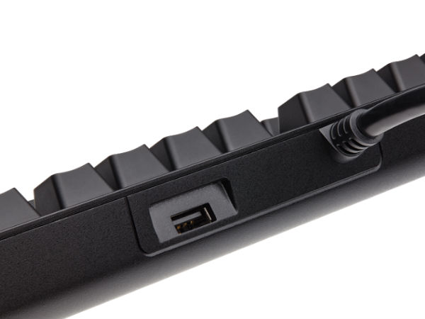 Computex 2015: Corsair mono-backlit mechanical gaming keyboard is now ...