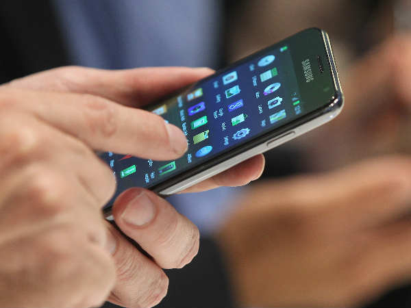 10 Common Smartphone Mistakes That Expose Security Risks - Gizbot News