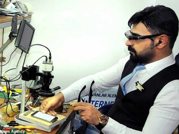 Why This 'Ghost Phone' should be your next smartphone! - Gizbot News