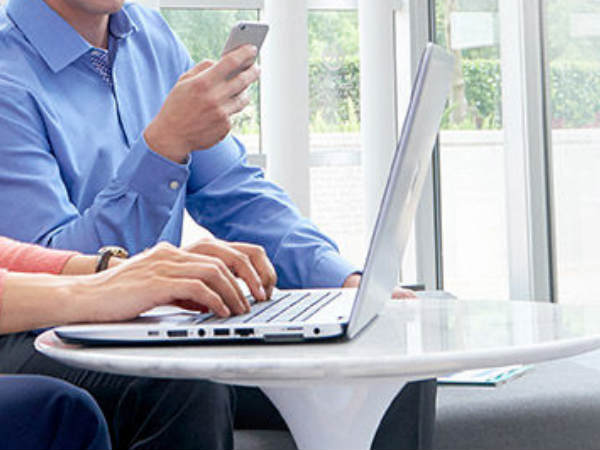 HP Unveils World's First NoteBooks with Integrated Privacy Screens ...