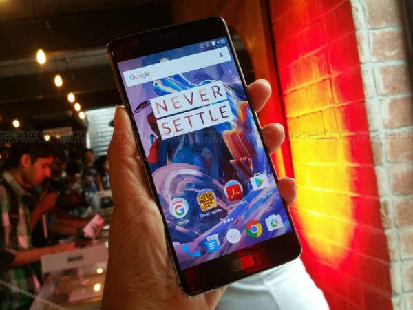 Smartphone Displays Explained: OLED vs LCD vs AMOLED - Gizbot News