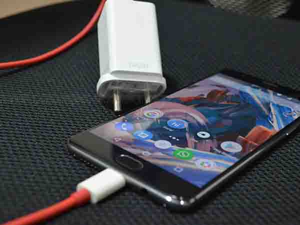 OnePlus 5 battery to charge from 0% to 100% in just 30 minutes - Gizbot ...