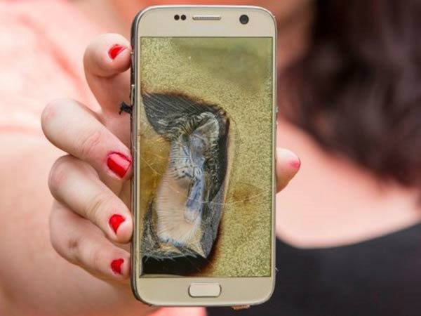 Another Samsung phone explodes in a man's pocket: Caught in video ...