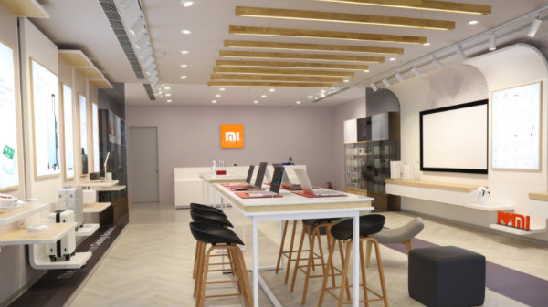 Xiaomi opens first Mi Experience Store in India - Gizbot News