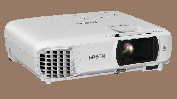 Epson launches two new projectors - Gizbot News