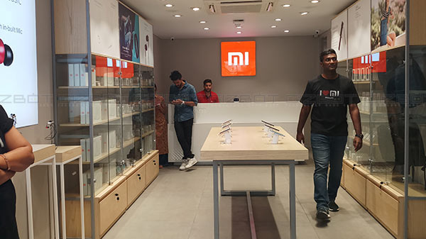Xiaomi opens first Mi Home in Delhi, plans to launch 100 stores across ...