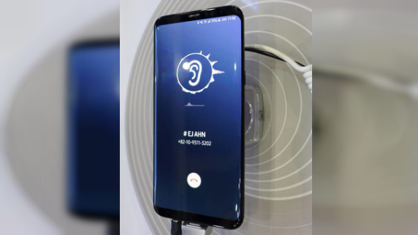 Samsung Galaxy S10 to feature a sound emitting display - Gizbot News