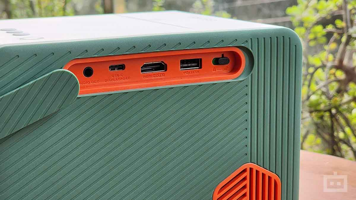 BenQ GS50 Projector Review: Best Portable Projector For Home And ...