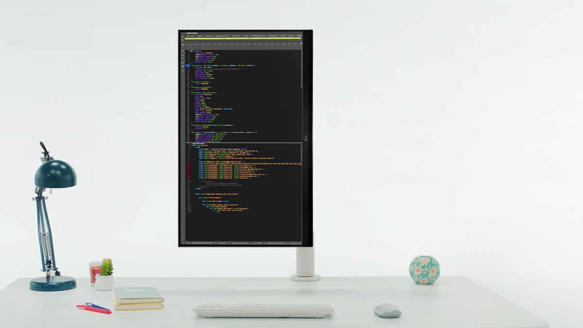 LG Smart Monitor (32SQ780S) With Ergo Stand Launched: How's It ...