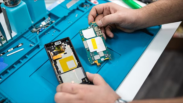 Google Is Developing a ‘Repair Mode’ in Android 14 for Smooth Device ...