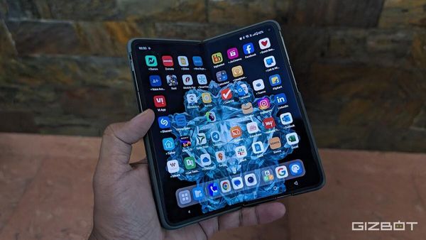 Foldable Phones Market Surges With Huawei Leading The Way In 2024 - Gizbot News