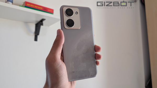 Realme P3 Ultra First Impressions: This Glow-in-the-Dark Phone Means ...