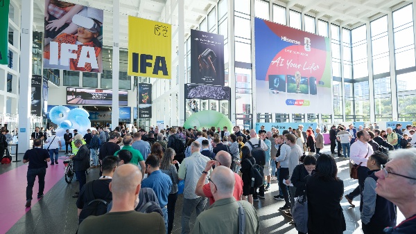 IFA 2025: The 5 Most Coolest Gadgets You Need to See - Gizbot News
