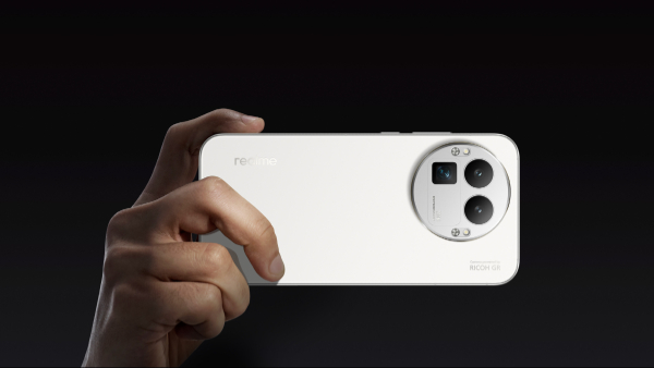 Realme GT 8 Pro Launched with Snapdragon 8 Elite Gen 5 SoC, 200MP ...