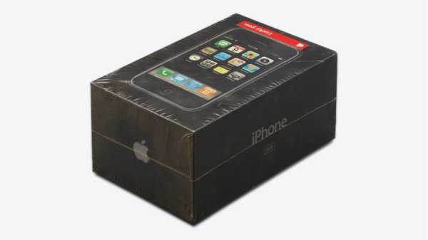 YouTuber Bought An Unopened iPhone From 2007 At An Auction For 32 Lakh ...