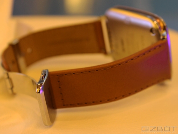 In Pics: Asus ZenWatch First Look - Gizbot