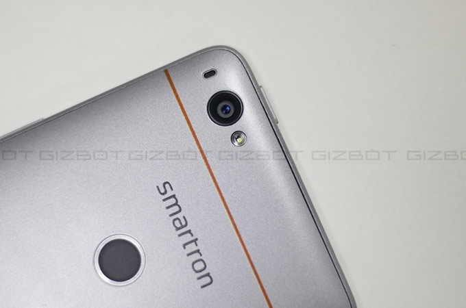 In Pics: Smartron srtPhone Review - Gizbot