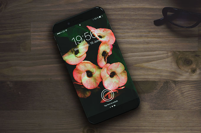 In Pics: Apple iPhone X concept design - Gizbot
