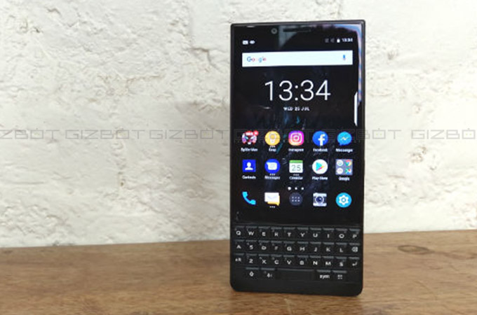 In Pics: BlackBerry KEY2 Review - Gizbot