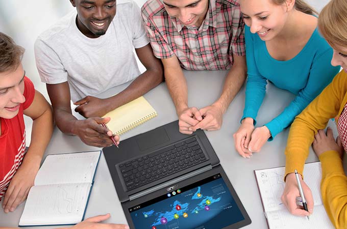 In Pics: ASUS Chromebook C403 - Gizbot