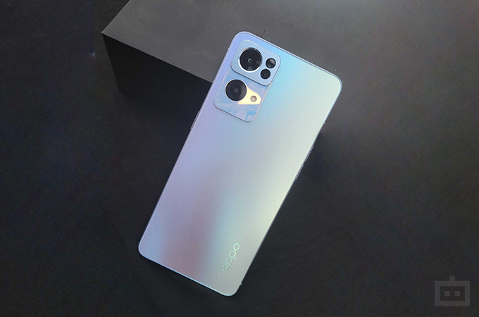 In Pics: Oppo Reno 7 Pro 5G First Impressions - Gizbot