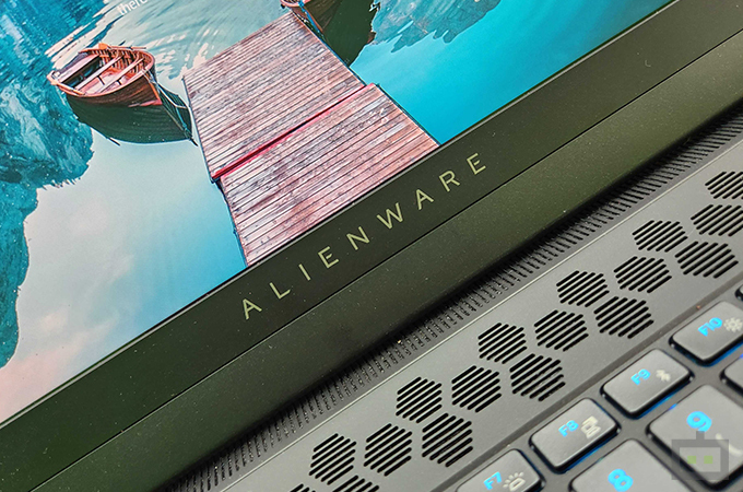 In Pics: Alienware x15 R2 Review - Gizbot