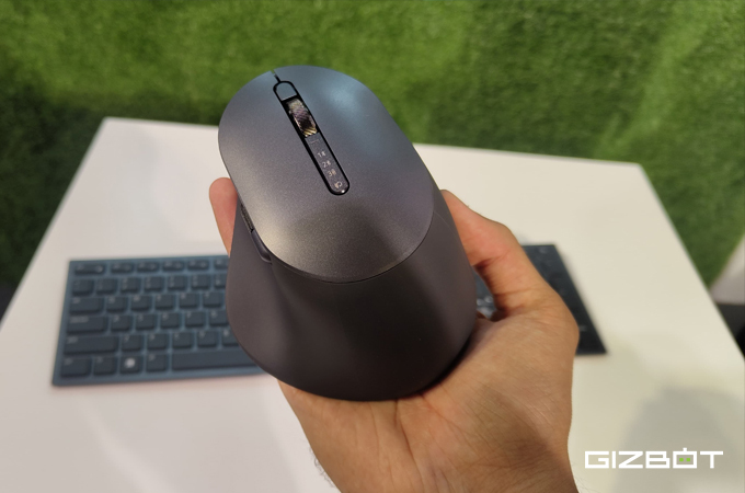 In Pics: Dell Launches AI-Powered Commercial PC Portfolio in India - Gizbot