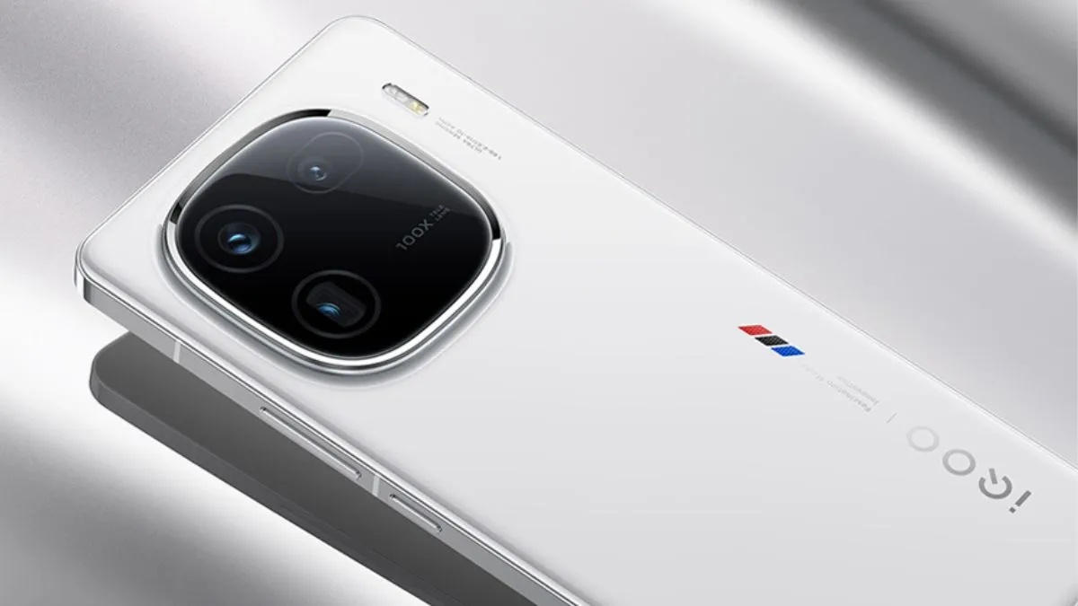 விஸ்வரூப ப்ரீ-புக்கிங்.. 16GB ரேம்.. 1TB மெமரி.. 120W சார்ஜிங்.. OV கேமரா.. 100x ஜூமிங்.. எந்த ...