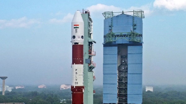 650 கிமீ உயரத்தில்.. உலக நாடுகளை வாய்பிளக்க விட்ட ISRO விஞ்ஞானிகள் ...