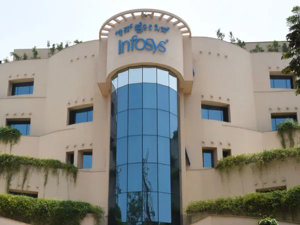 Infosys offers three new services to global clients - Gizbot News